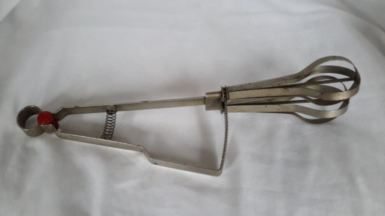 Vintage Metal Hand Mixer Grip Squeeze Type With Red Bakelite Trimmed ...