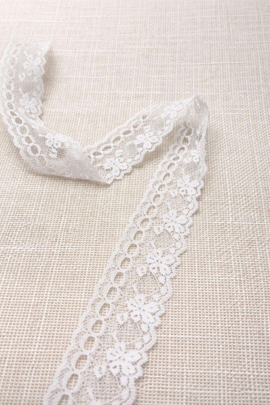 Vintage Ivory Lace Trim 1.27