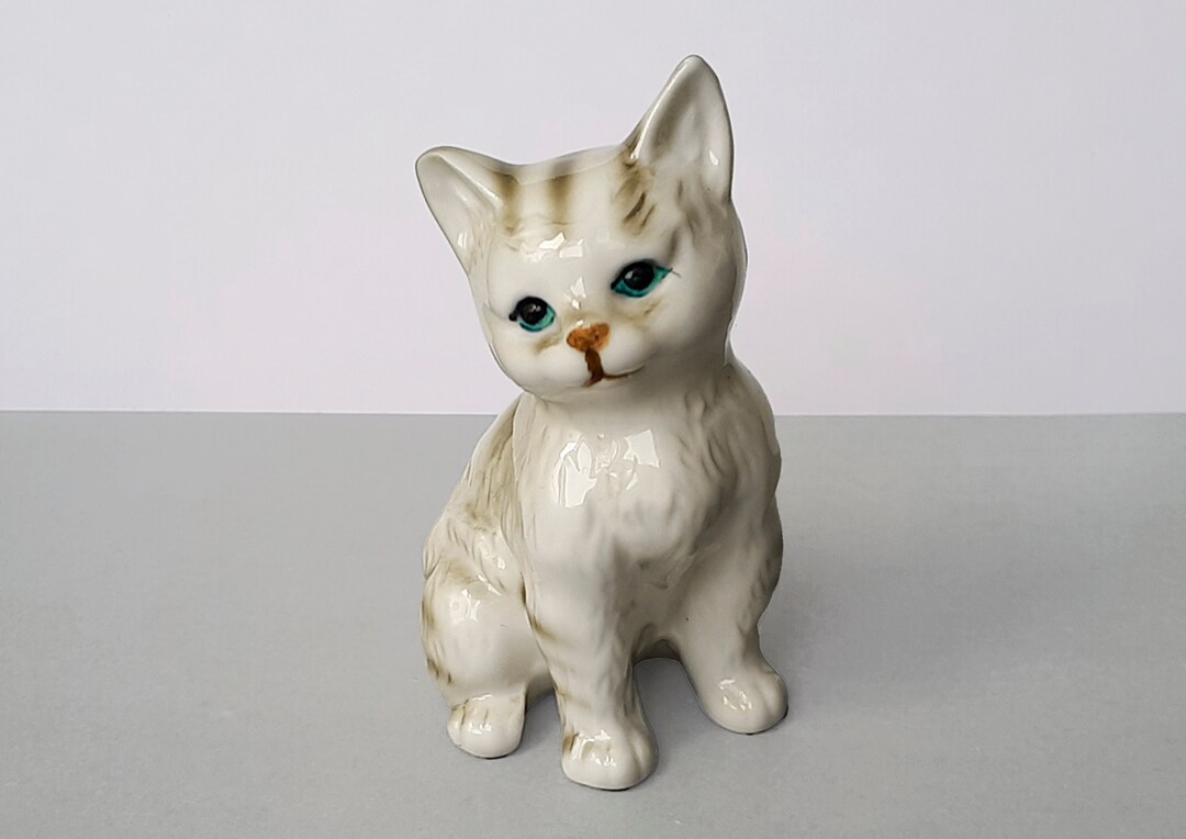 Vintage Bone China Cat Figurine Made in Taiwan 4" Height - Etsy