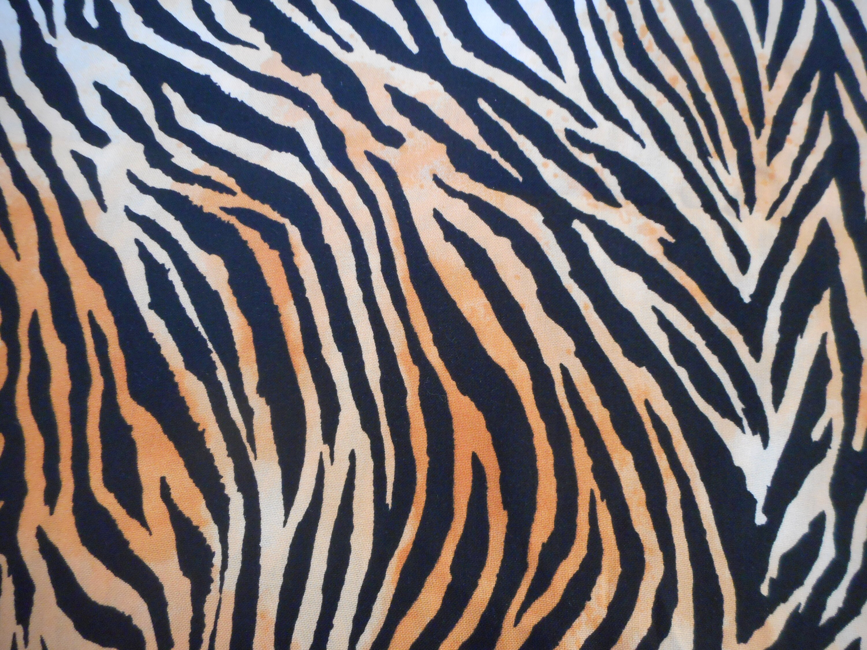 Brand New Tiger Stripe Fabric 100% Cotton 18 Inches X 44 Inches (half ...
