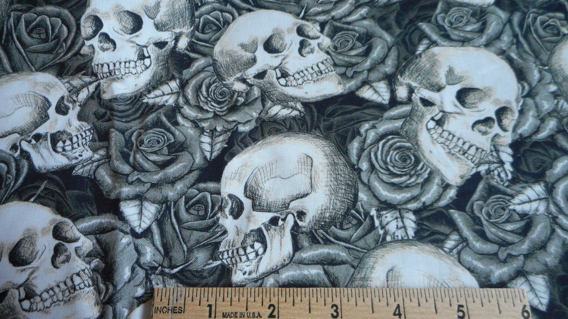 Brand New Gray Roses and Skulls Fabric 100% Cotton 18 Inches X - Etsy