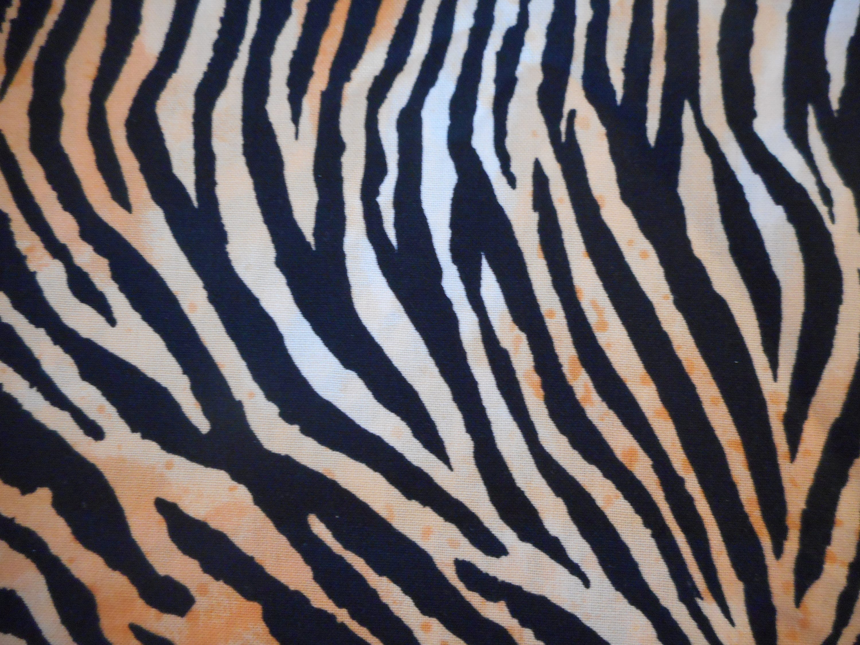 Brand New Tiger Stripe Fabric 100% Cotton 18 Inches X 44 Inches (half ...