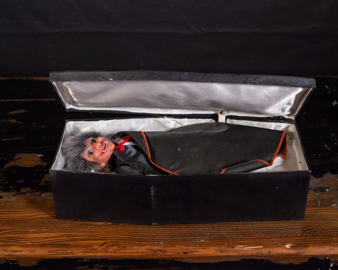 Vintage Dracula in Coffin Figure – 1990s Halloween Toy, American Fun ...