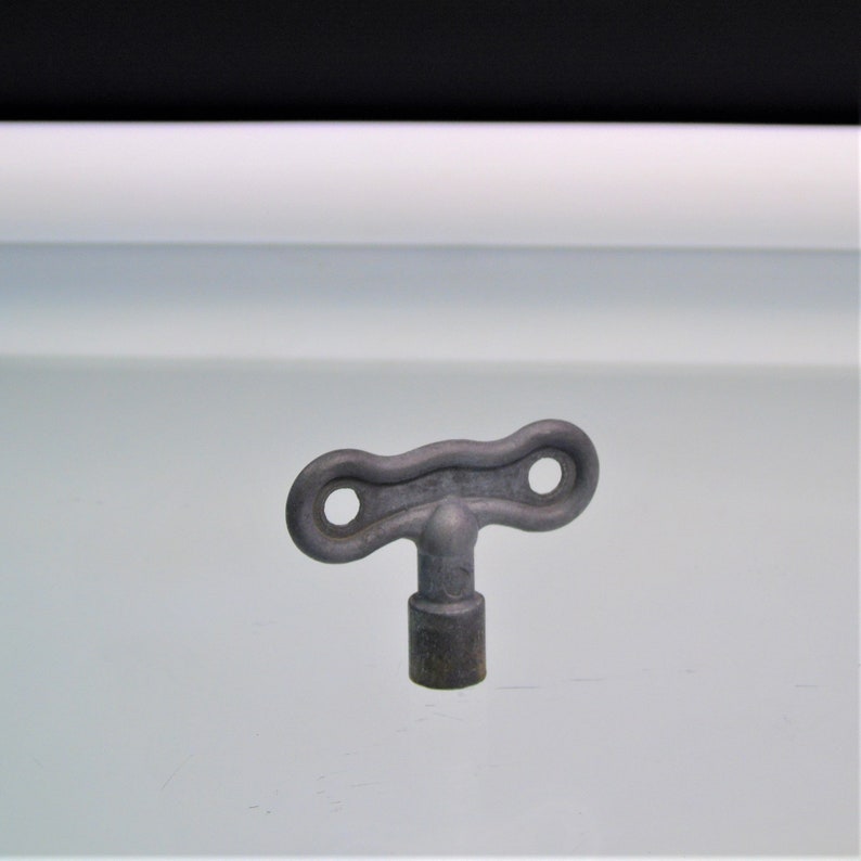 Mantle Clock Winding Key Cast Aluminum Vintage Key Clock Masters Key - Etsy