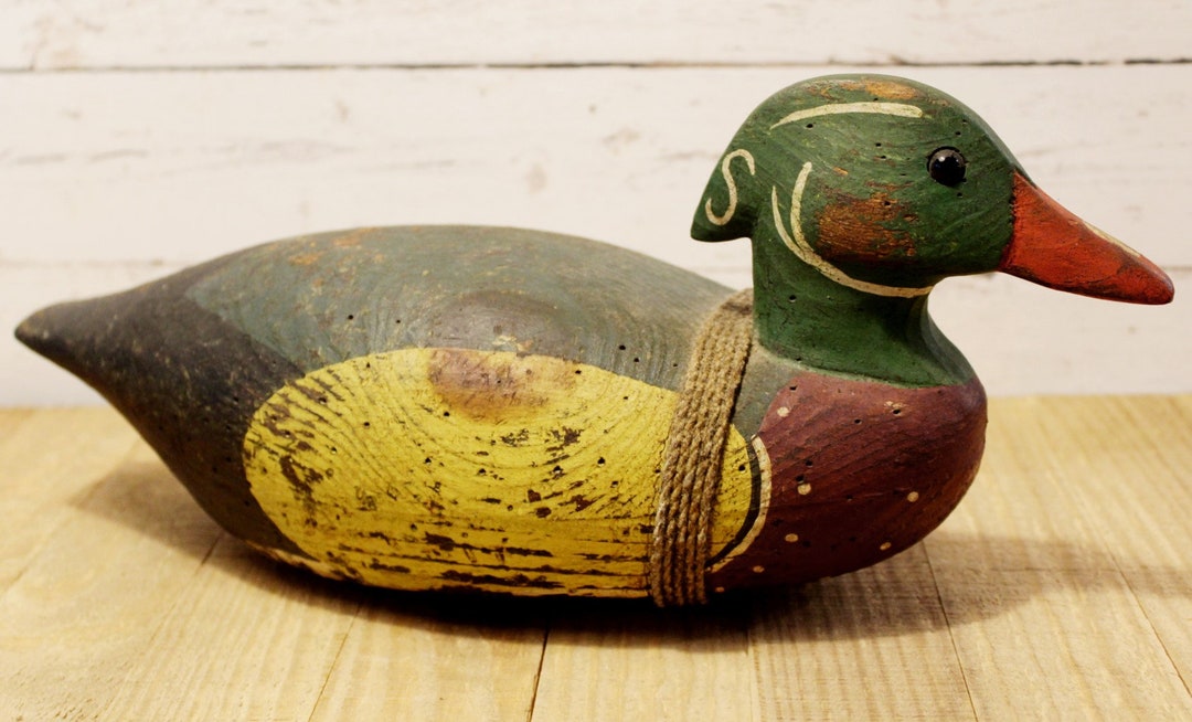 Vintage Solid Wood Duck Decoy, SR White Hand Carved and Painted ...