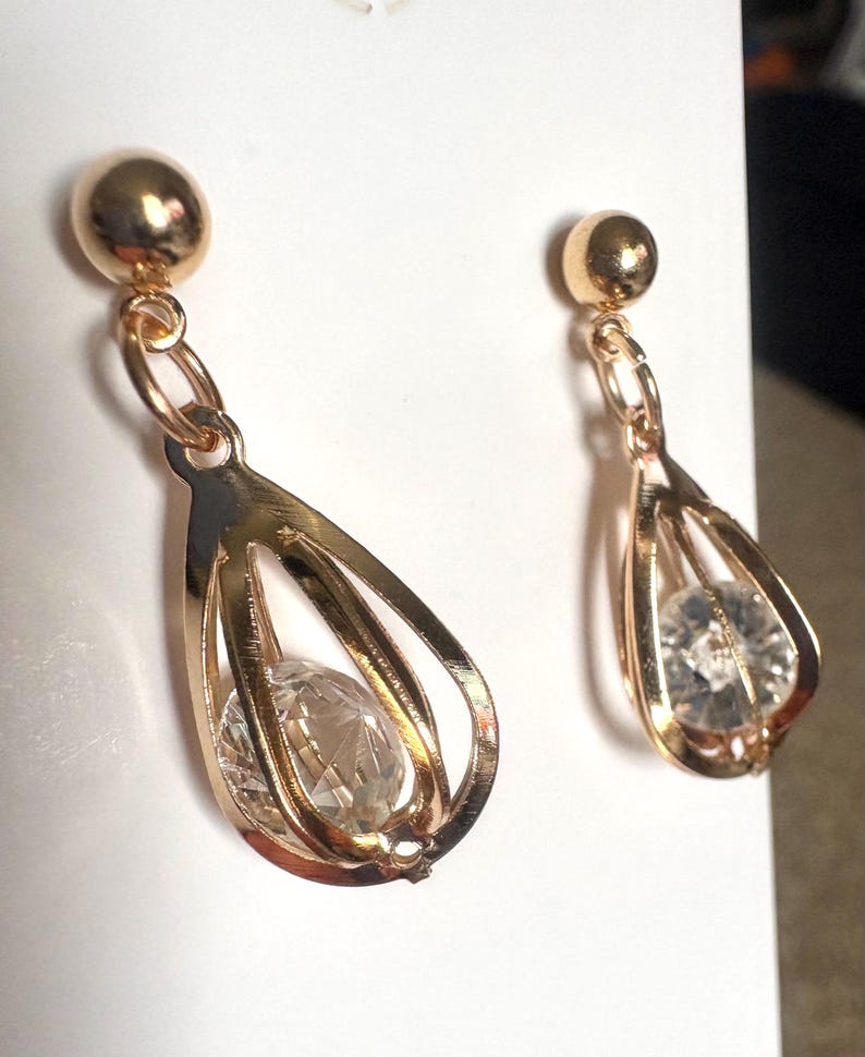 Soft Gold Teardrop Crystal Drop Earrings – Bridal Earrings, Champagne ...