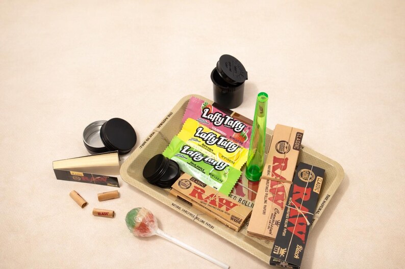 Mini Rolling Tray Gift Set | Papers, Tips & Sweets - Etsy UK