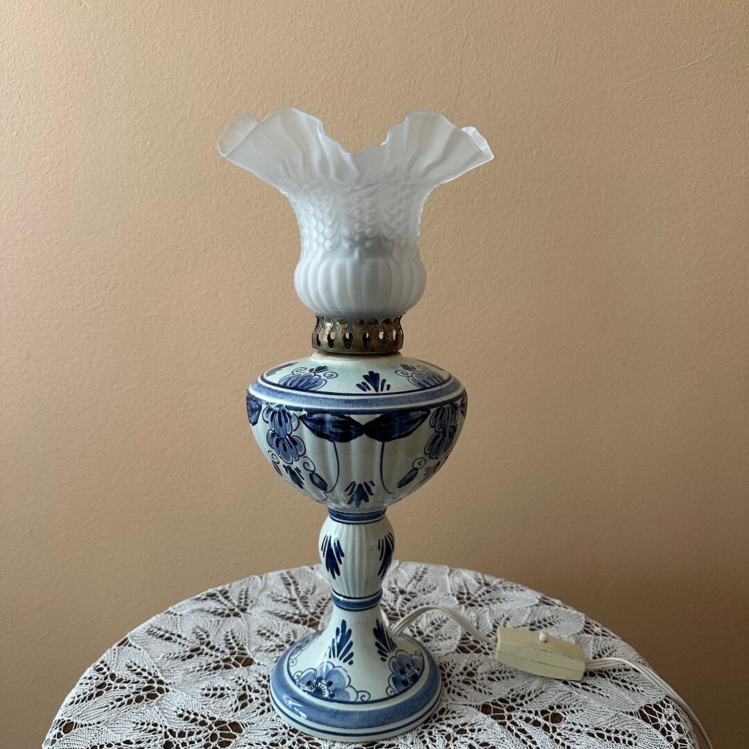 Vintage Dutch Delft Style Table Lamp Blue White Ceramic Milk Glass ...