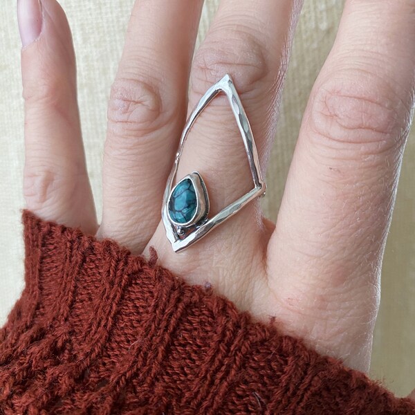 Raven Claw Ring - Etsy