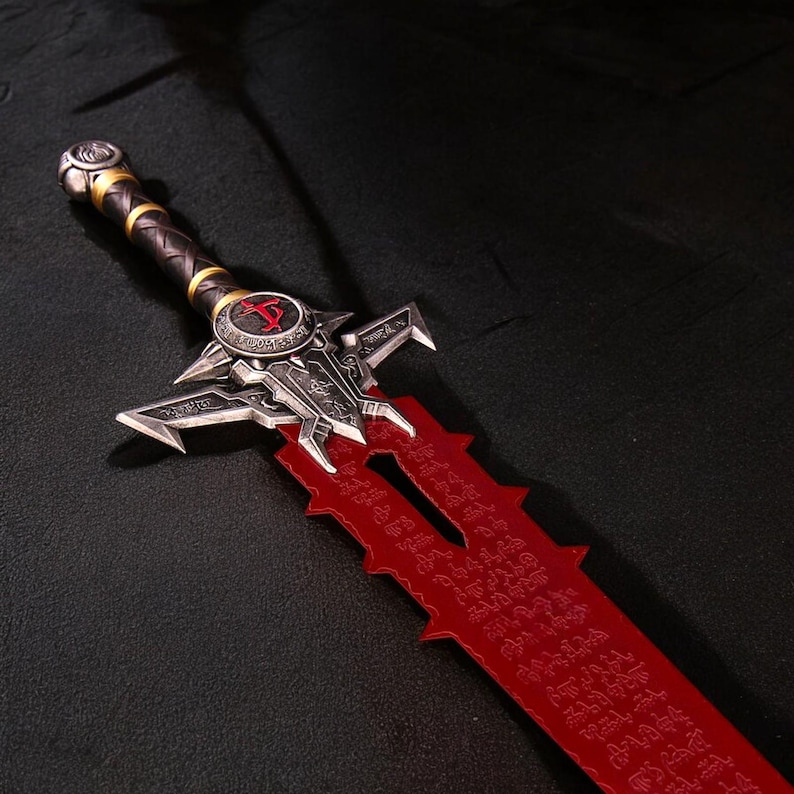 Doom Eternal Crucible Cosplay Prop Sword Replica, Geek Collector’s ...