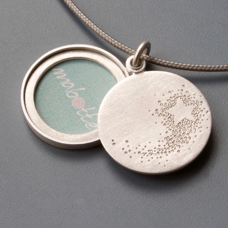 Unique Picture Locket With a Shooting Star in Sterling Silver - Etsy