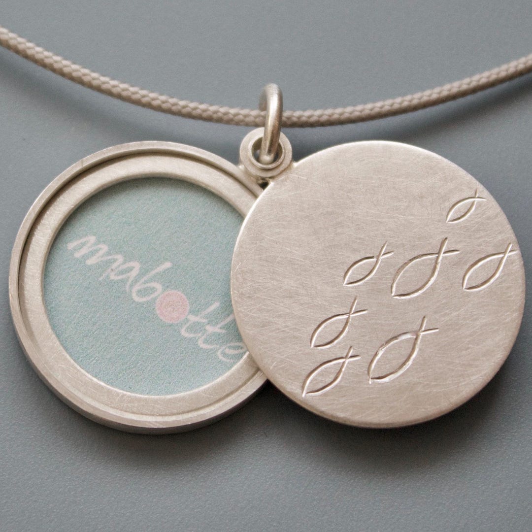 Modern Silver Locket for One Photo With School of Fish - Etsy