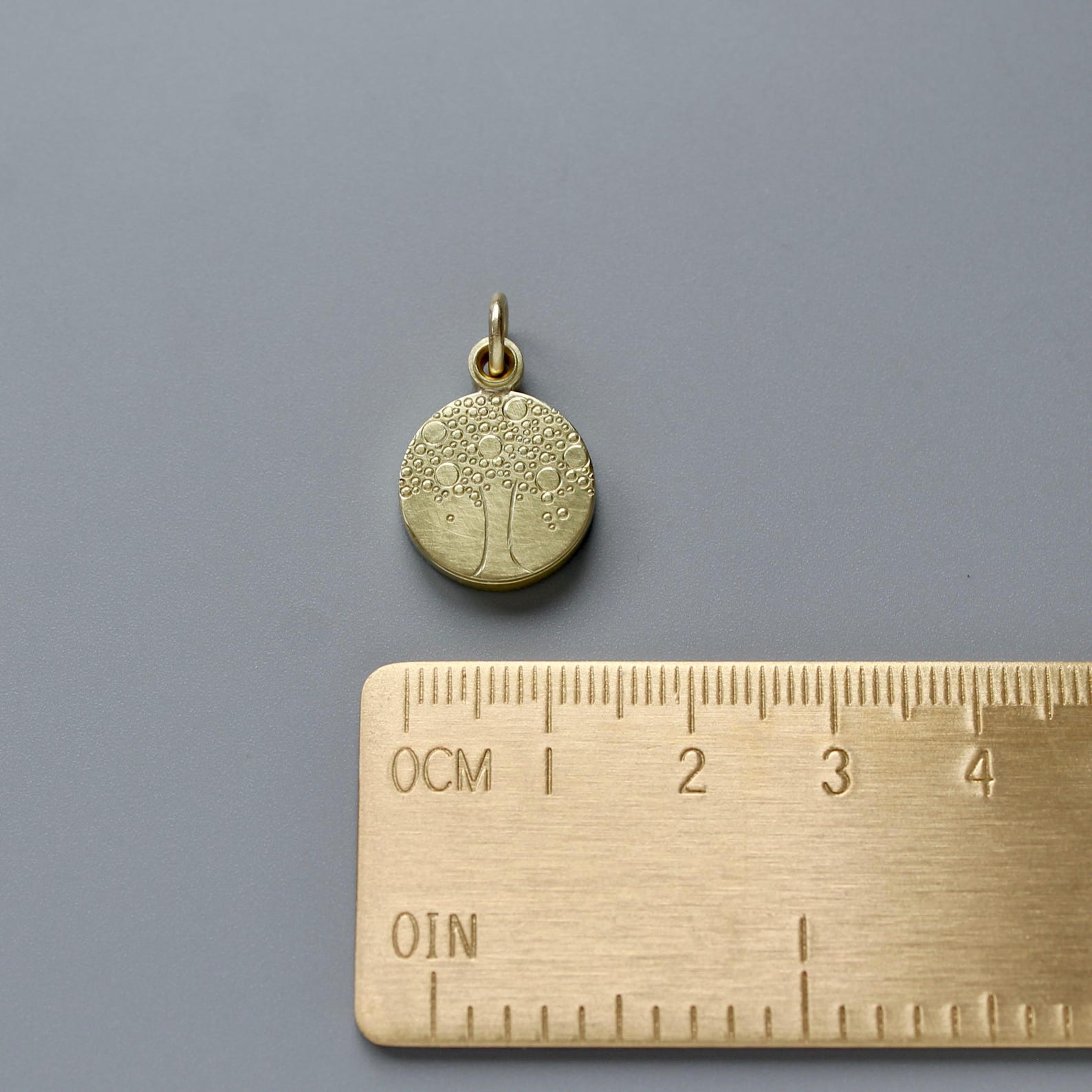 Family Tree Golden Photo Locket - Etsy