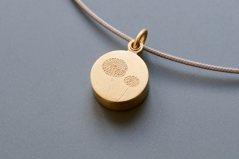 Elegant Golden Remembrance Locket Filled With Forget Me Not - Etsy