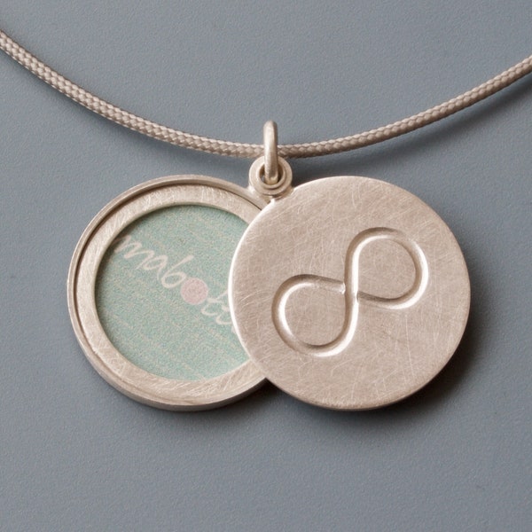 Infinity Locket - Etsy