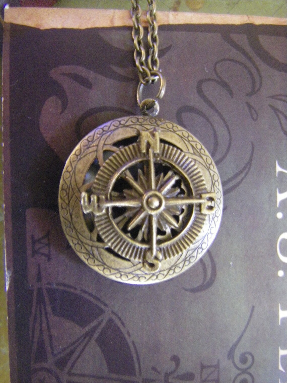 Compass Locket Compass Necklace Aromatherapy Locket Oil - Etsy