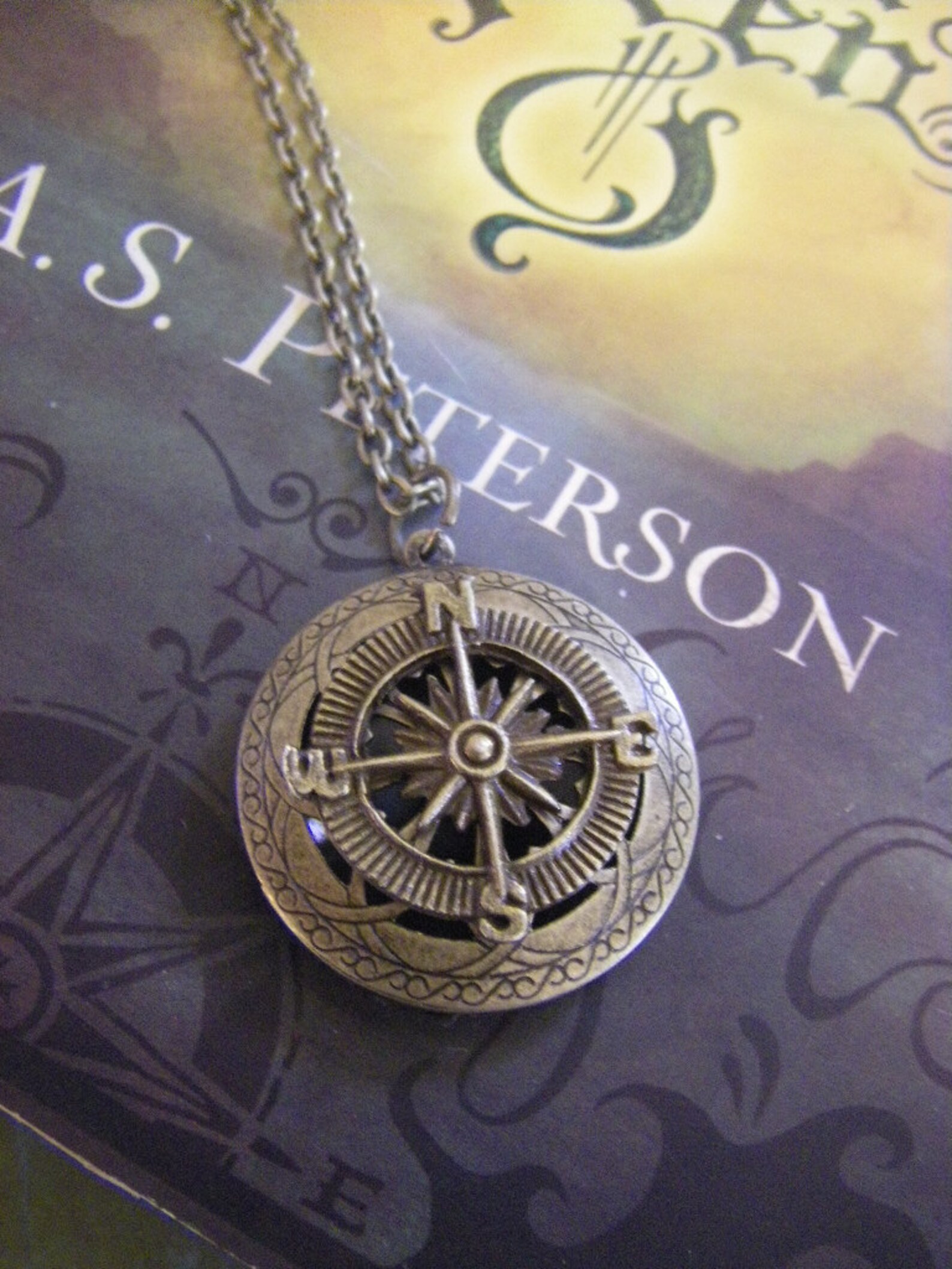 Compass Locket Compass Necklace Aromatherapy Locket Oil - Etsy