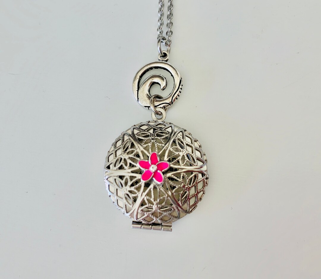 Moana Locket Necklace, Quote Locket, Moana Jewelry - Etsy