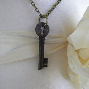 Key and Keyhole Necklace Set, Key Jewelry, Victorian, Layering Jewelry ...