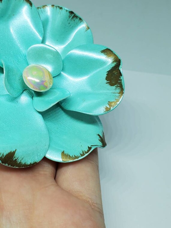 1960s Turquoise Enamel Gold Brushed Iridescent Flower… - Gem