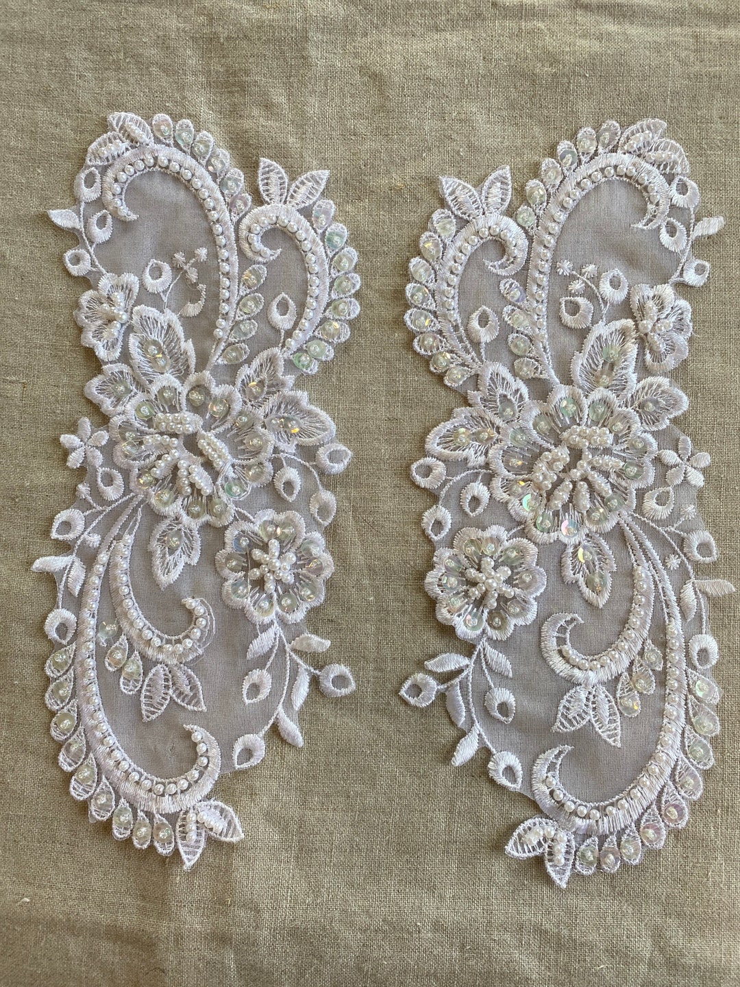 Lace Bodice Neckline Appliqué White Beaded Sequins Embroidered 90s Lace ...