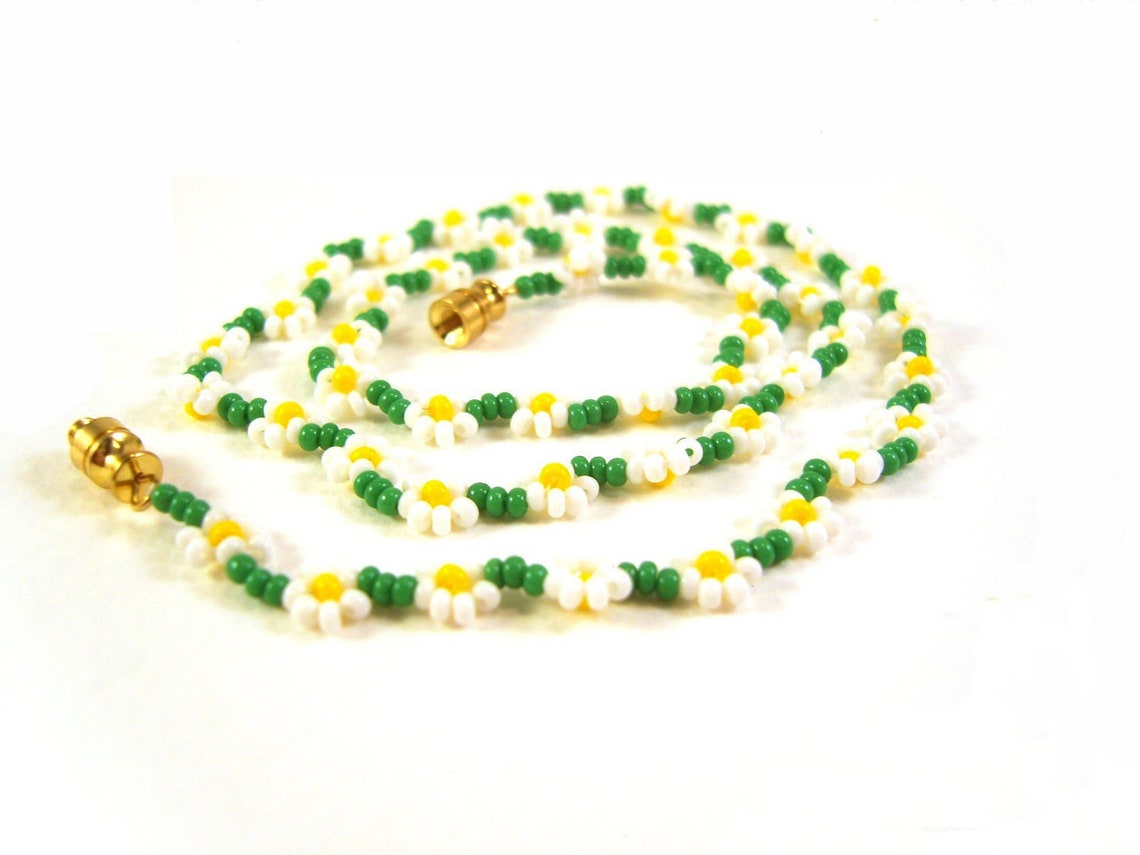 Beaded Daisy Necklace, Seed Bead Flower Necklace, Daisy Jewelry, UK ...