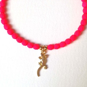 Beaded Lizard Bracelet, Neon Pink Bead Bracelet, Gold Gecko Charm ...