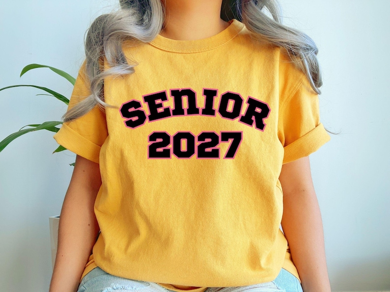 Sénior 2027 PNG SVG | Promotion 2027 | Design universitaire preppy ...