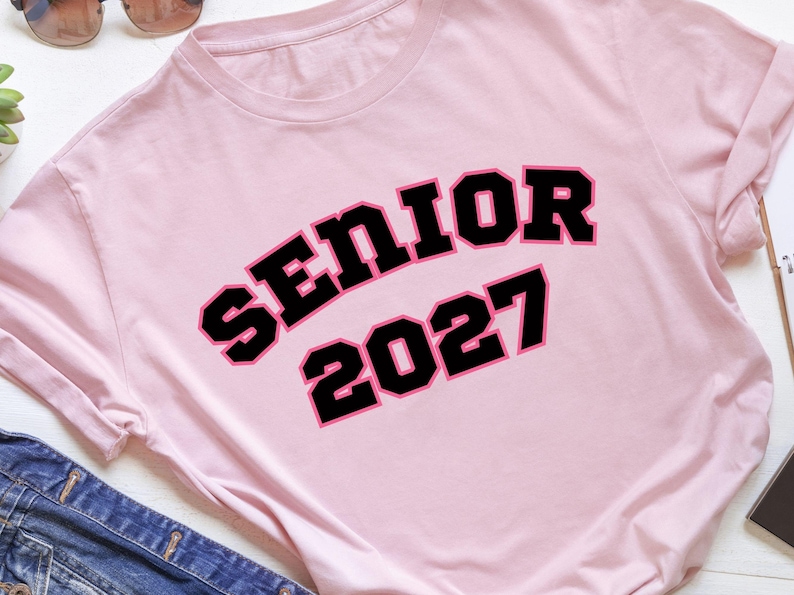 Senior 2027 PNG SVG | Graduation Class of 2027 | Preppy Varsity Design ...