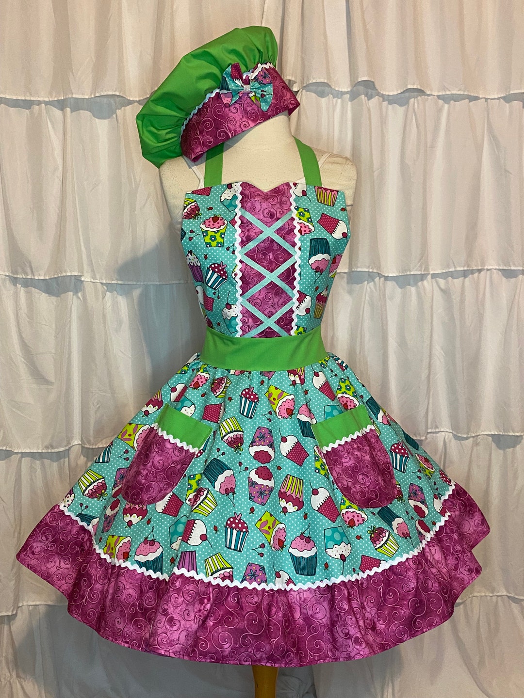 S/M- Cupcake Costume Apron "dress" + Hat - Etsy