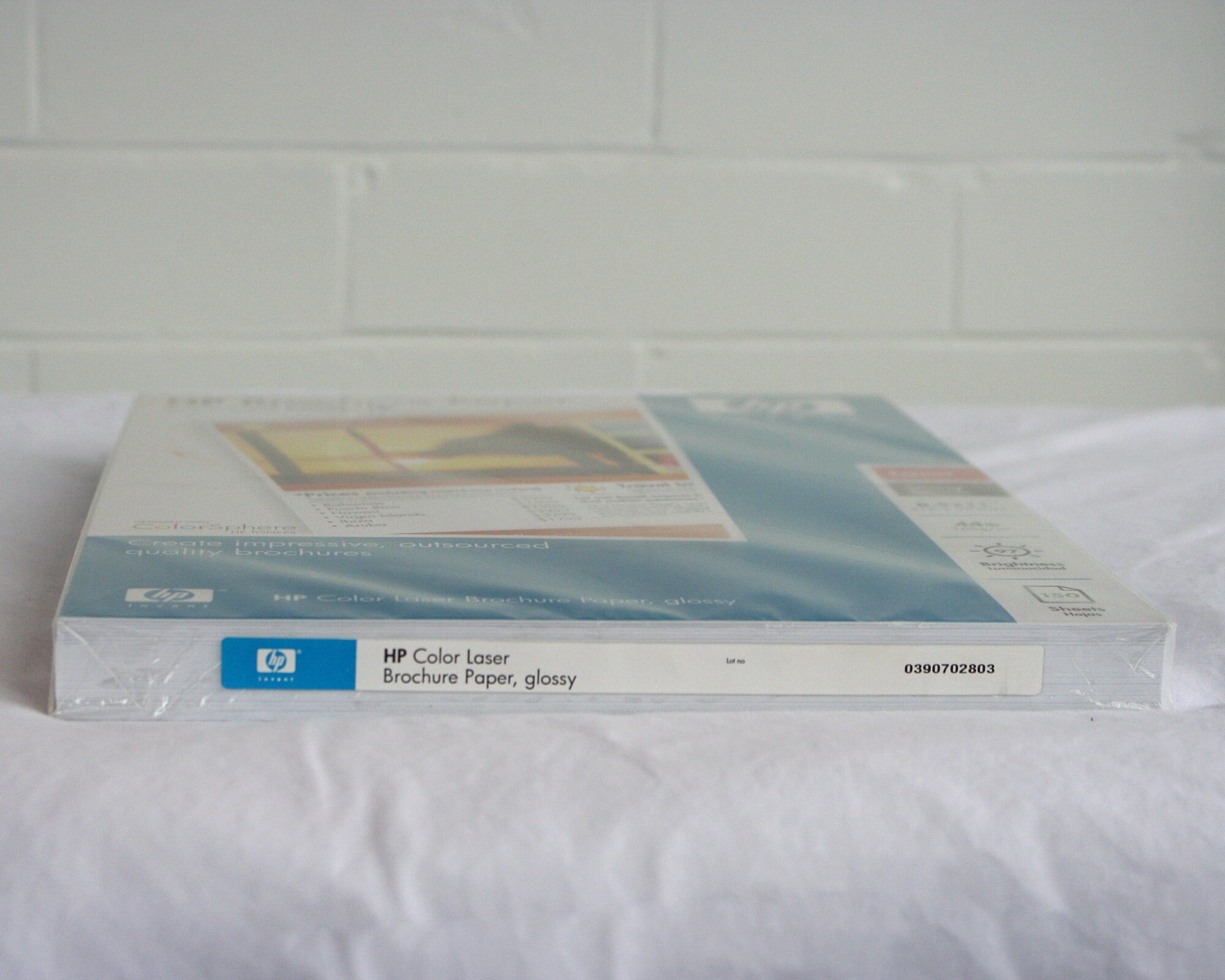 HP Brochure Paper, Glossy 8.5 X 11 Inch Letter Size, 150 Sheets Laser ...
