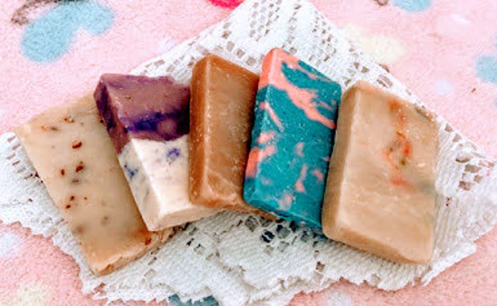 20 Mini Spa Baby Shower Favors: Custom Soap & Lip Balm, Custom Label - Etsy