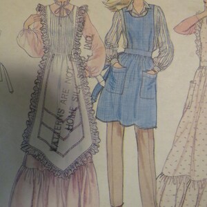 1975 VOGUE 4 View Misses APRON Pattern---size Medium - Etsy