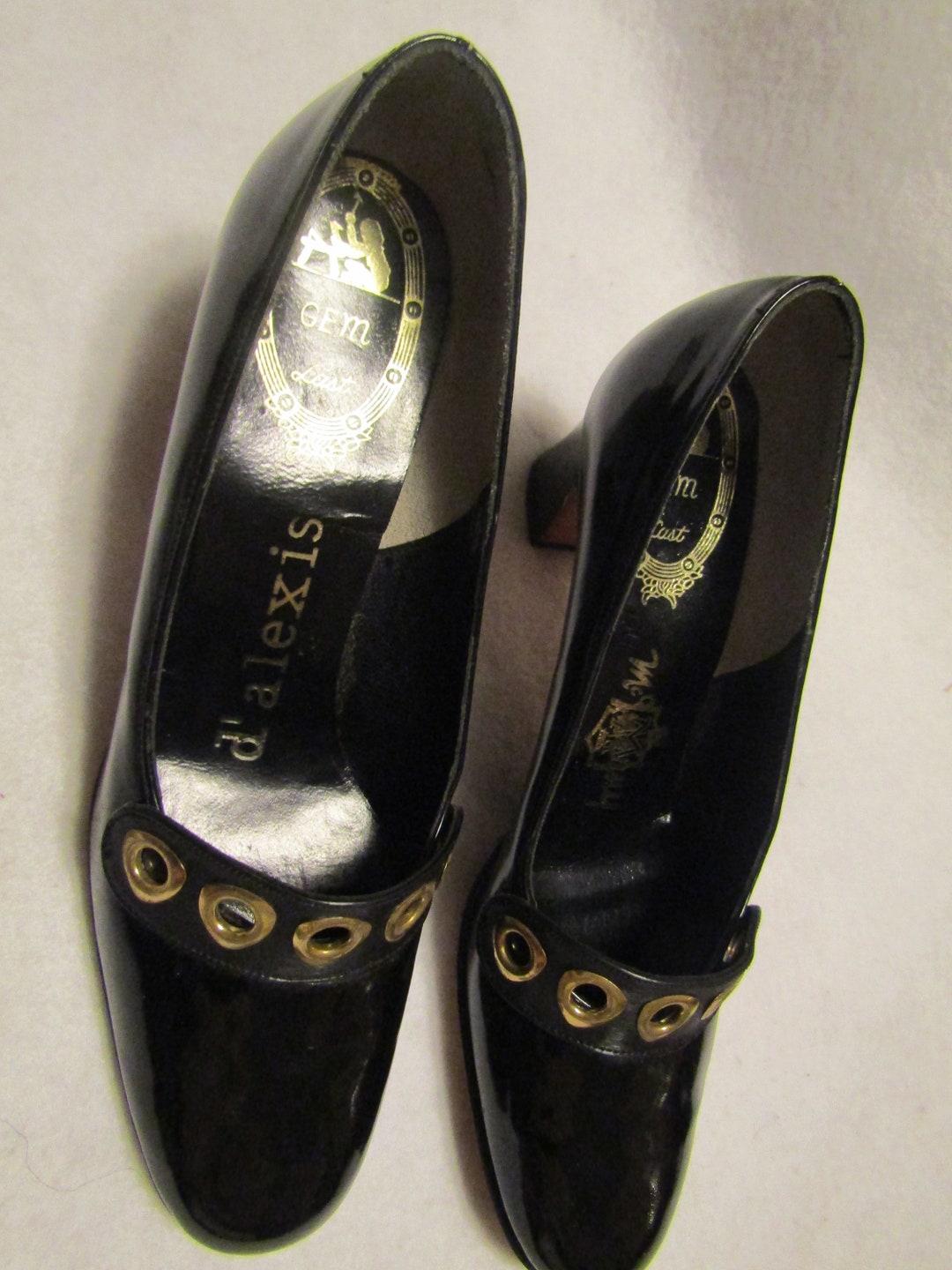 1960's Ladies BLACK PATENT Leather Chunk Heel SHOES With Goldtone ...