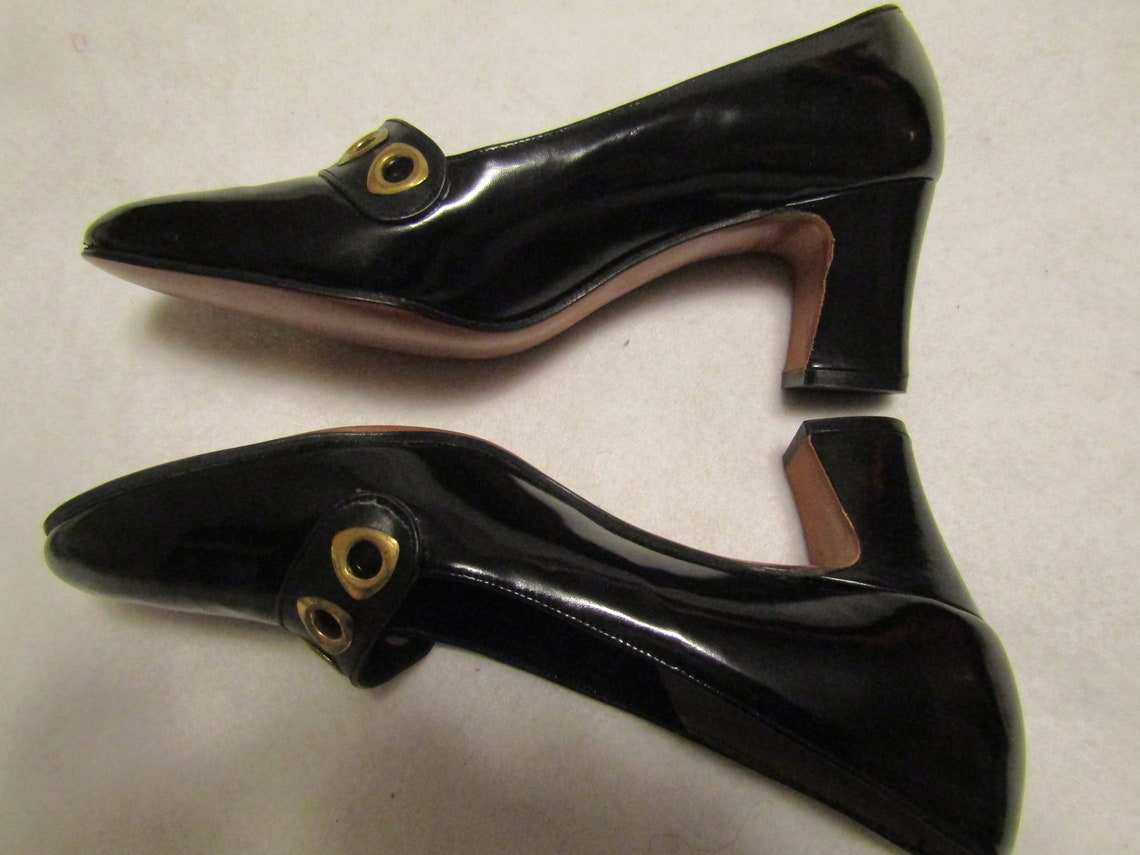 1960's Ladies BLACK PATENT Leather Chunk Heel Shoes With | Etsy
