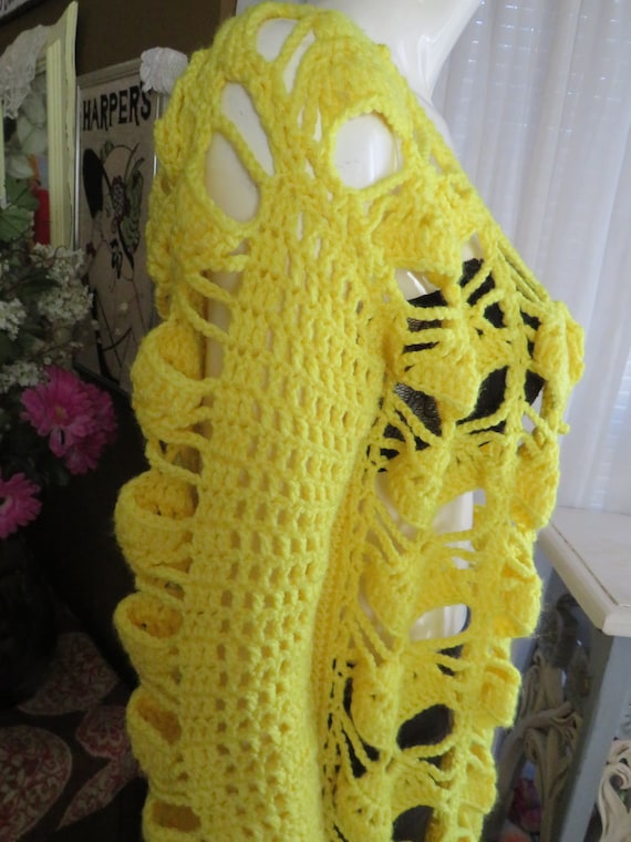 Vintage Bright YELLOW CROCHET JACKET----No Label Or S… - Gem