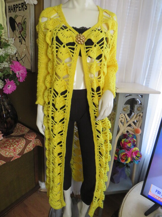 Vintage Bright YELLOW CROCHET JACKET----No Label Or S… - Gem