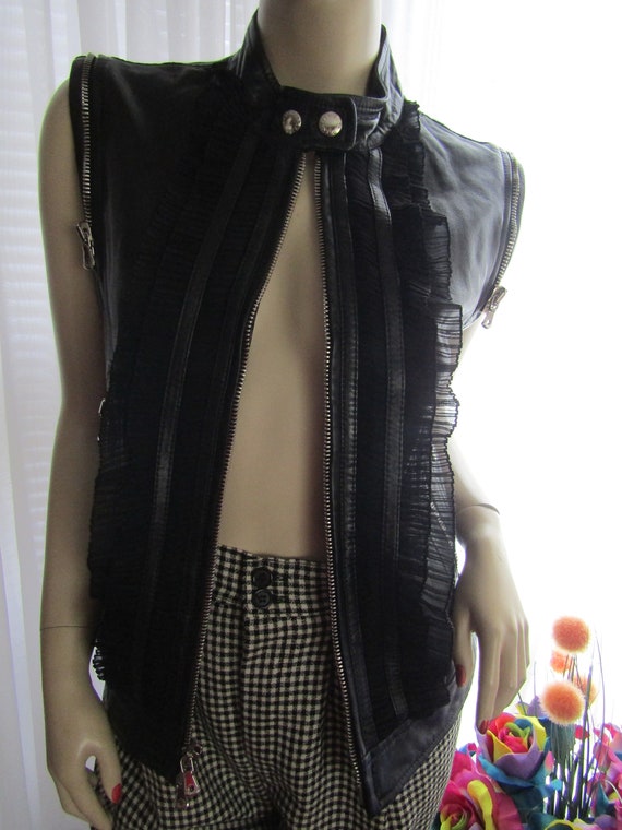1990s' Ladies BLACK LEATHER (Sheep Skin) VEST by Dol… - Gem