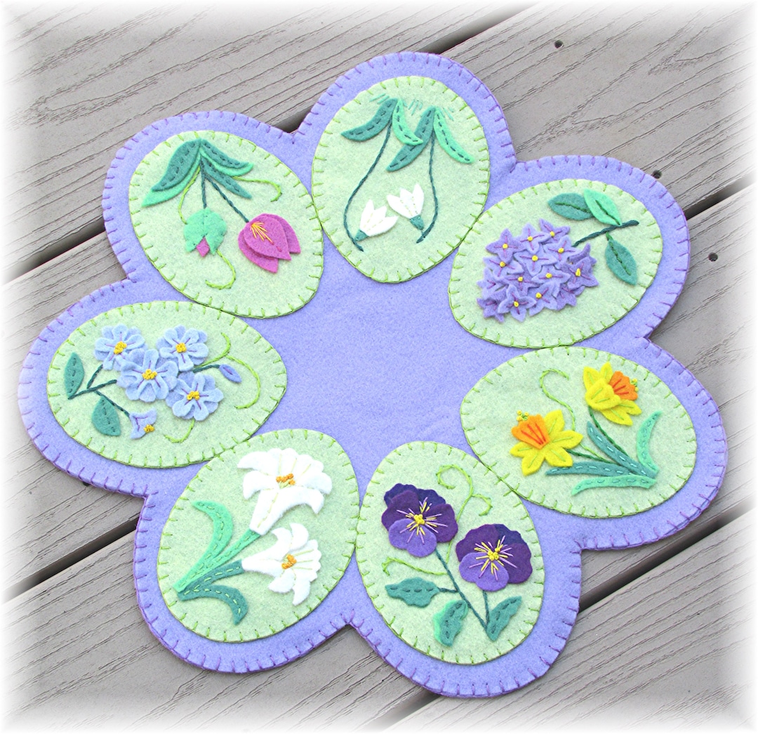 Wool Felt Spring Blooms Candle Mat Pattern: Applique Penny Rug (PDF ...