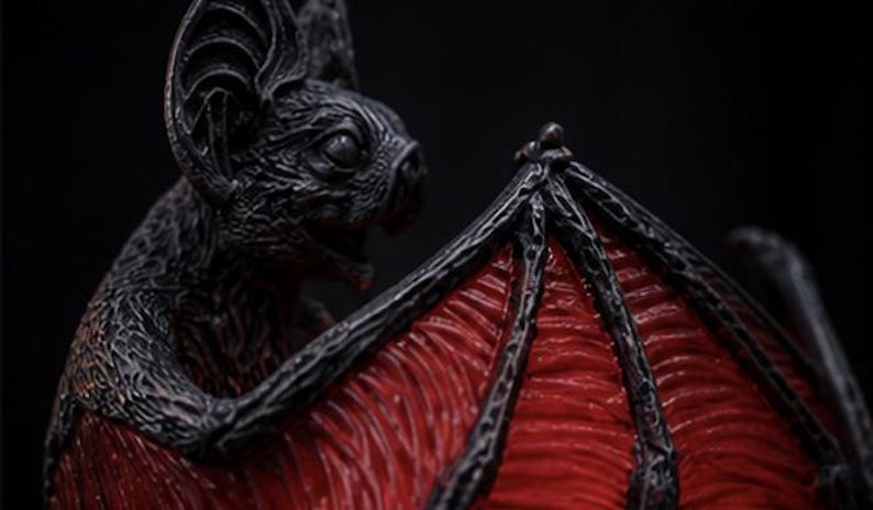 Gothic Bat Wing Lamp – Spooky Resin Table Light, Vampire Goth Decor - Etsy