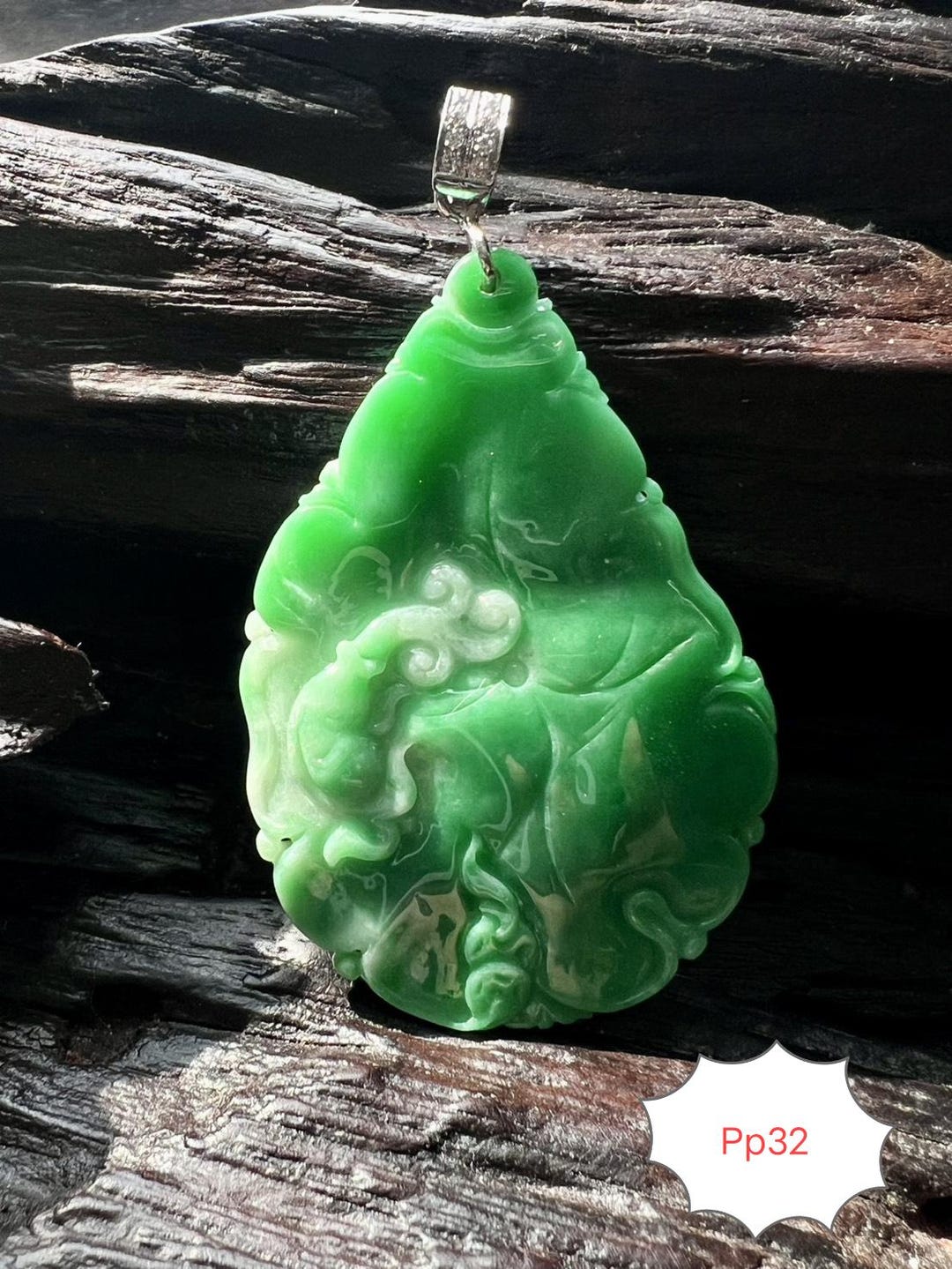 Rare Apple Green Jadeite Lotus Pendant | 18K White Gold Diamond Setting ...