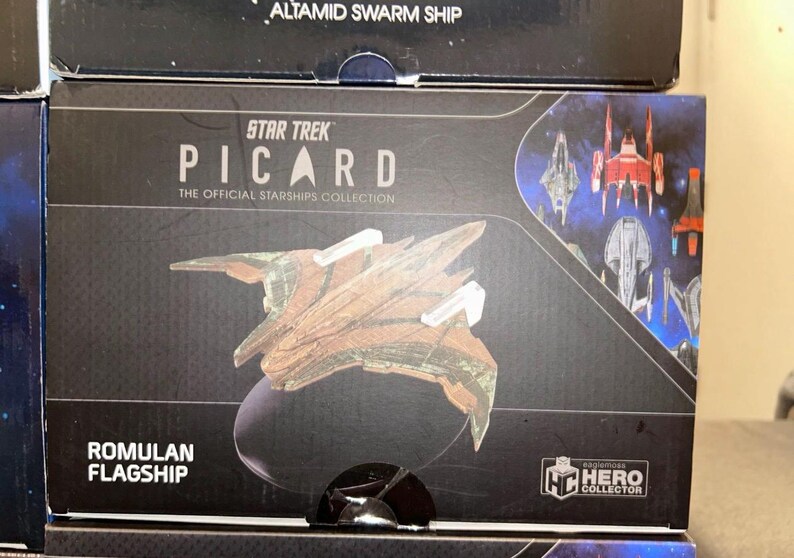 Star Trek Official Starship Collection - 8 Ships: Shenzhou, Fenris ...
