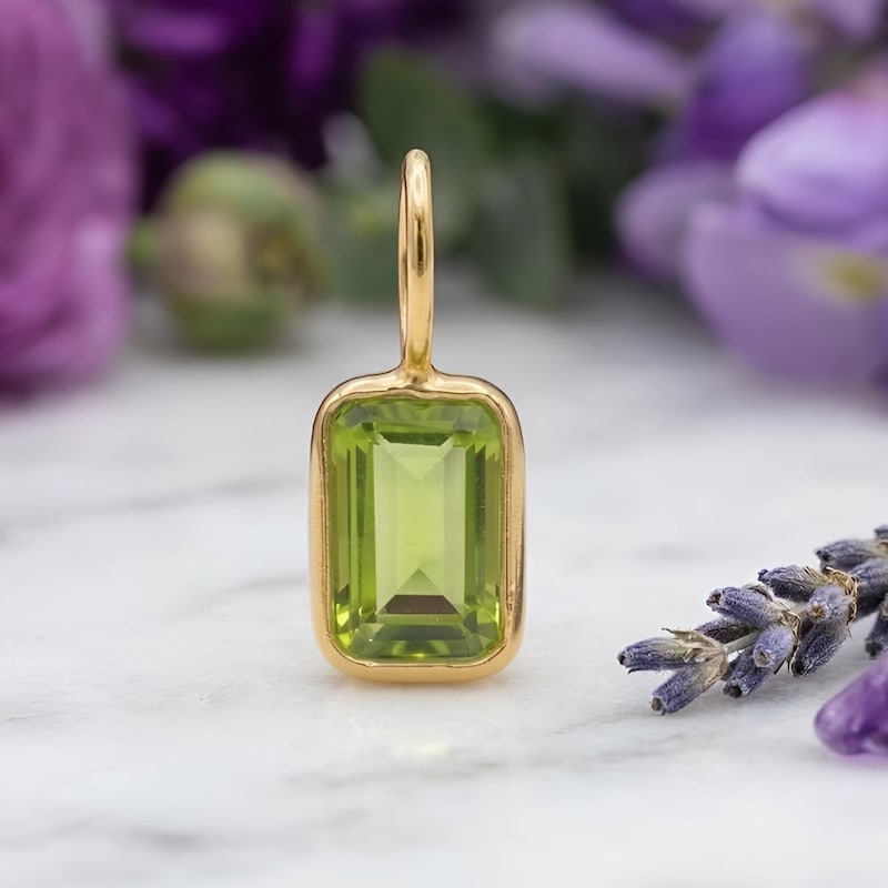 Peridot Charm 18k Gold - Etsy
