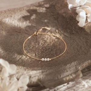 Braccialetto di perle delicato, catena minimalista in acciaio ...