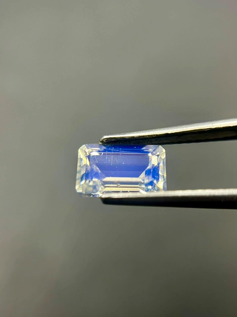 Natural Blue Flash Moonstone Emerald Cut Gemstone (8x5 Mm ...
