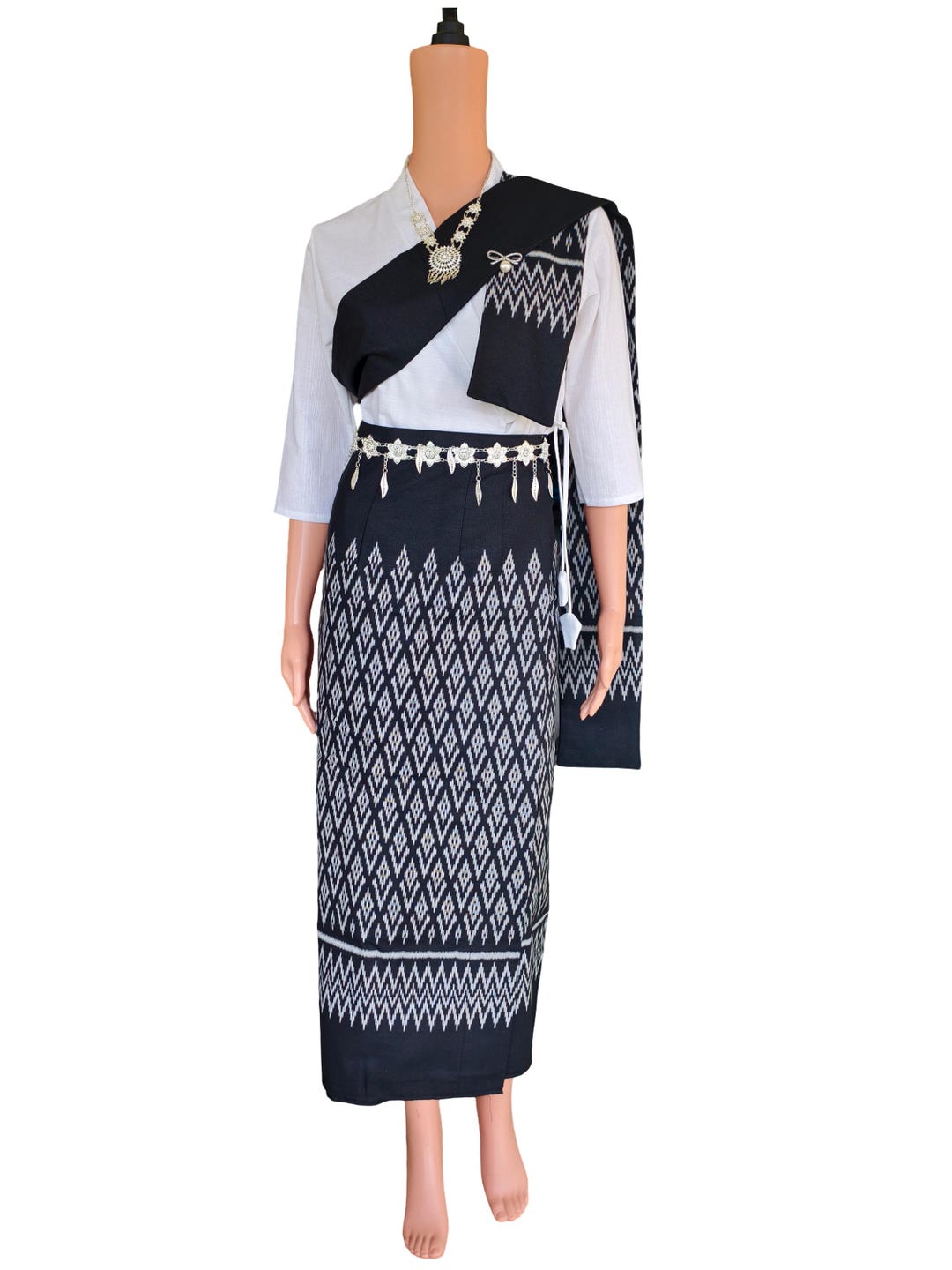 Thai Traditional 2-piece Set – Black Sarong & Shoulder Shawl (sabai ...