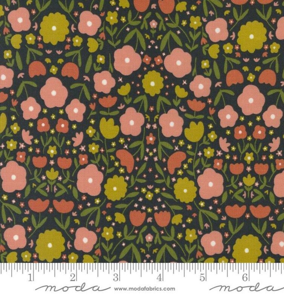 Moda IMAGINARY FLOWERS by Gingiber Peppy Petals Ebony - Etsy