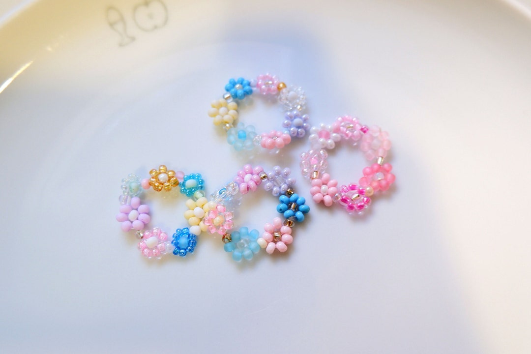Pastel Colorful Daisy Ring/ Seed Beads Ring/ Daisy Rings/ Beaded Rings ...