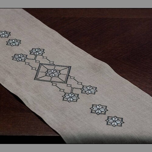 Linen Table Runner Embroidery Table Cloth - Etsy