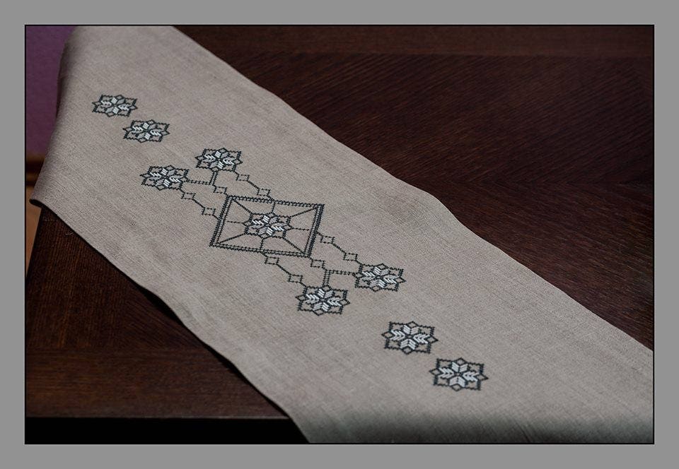 Linen Table Runner Embroidery Linen Table Cloth - Etsy